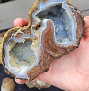 How Much is A Geode Worth? How to Evaluate Each Type