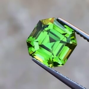 How To Identify Peridot Like a Graduate Gemologist