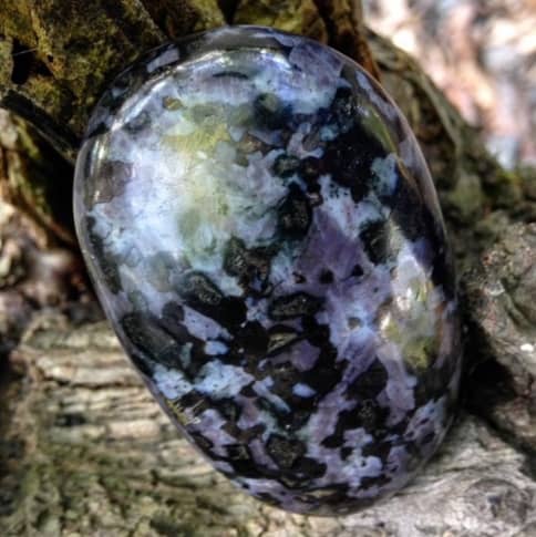 List of Purple Crystals (Everything You Need to Know)