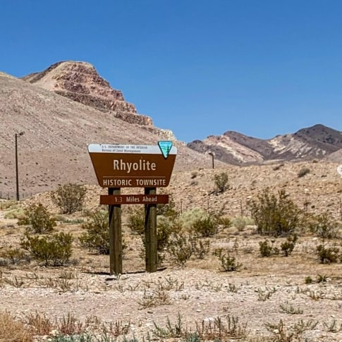 Rhyolite Rock Varieties (Porphyry, Porphyritic, Vesicular)