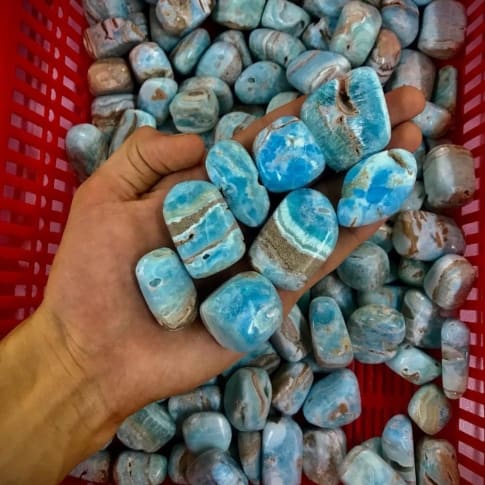 How To Identify Aragonite Like a Graduate Gemologist