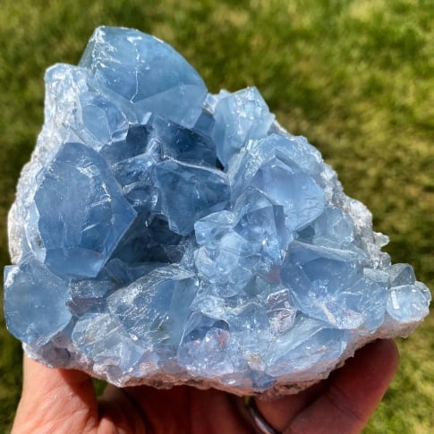 How To Identify Celestite Like a Graduate Gemologist