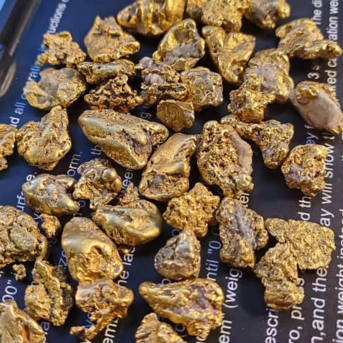 How To Identify Gold Ore (Tips and Scientific Tricks)