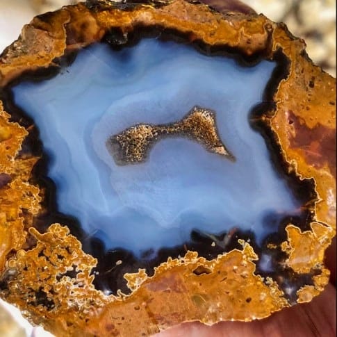 Thunder Egg or Thunderegg (Learn How to Identify Them, Pics)