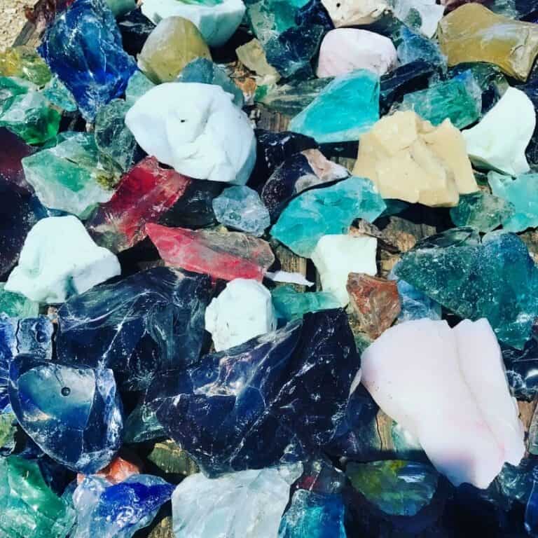 Types of Slag Glass (All Colors, Varieties, & Lots of Pics)