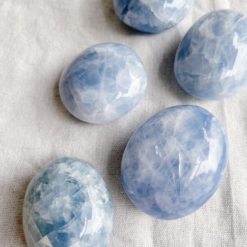 Types of Blue Crystals (Can You Name The 5 Best to Collect?)